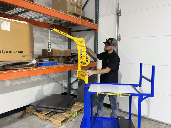 Sky Hook Lifting Devices | IndMacDig | Industrial Machinery Digest